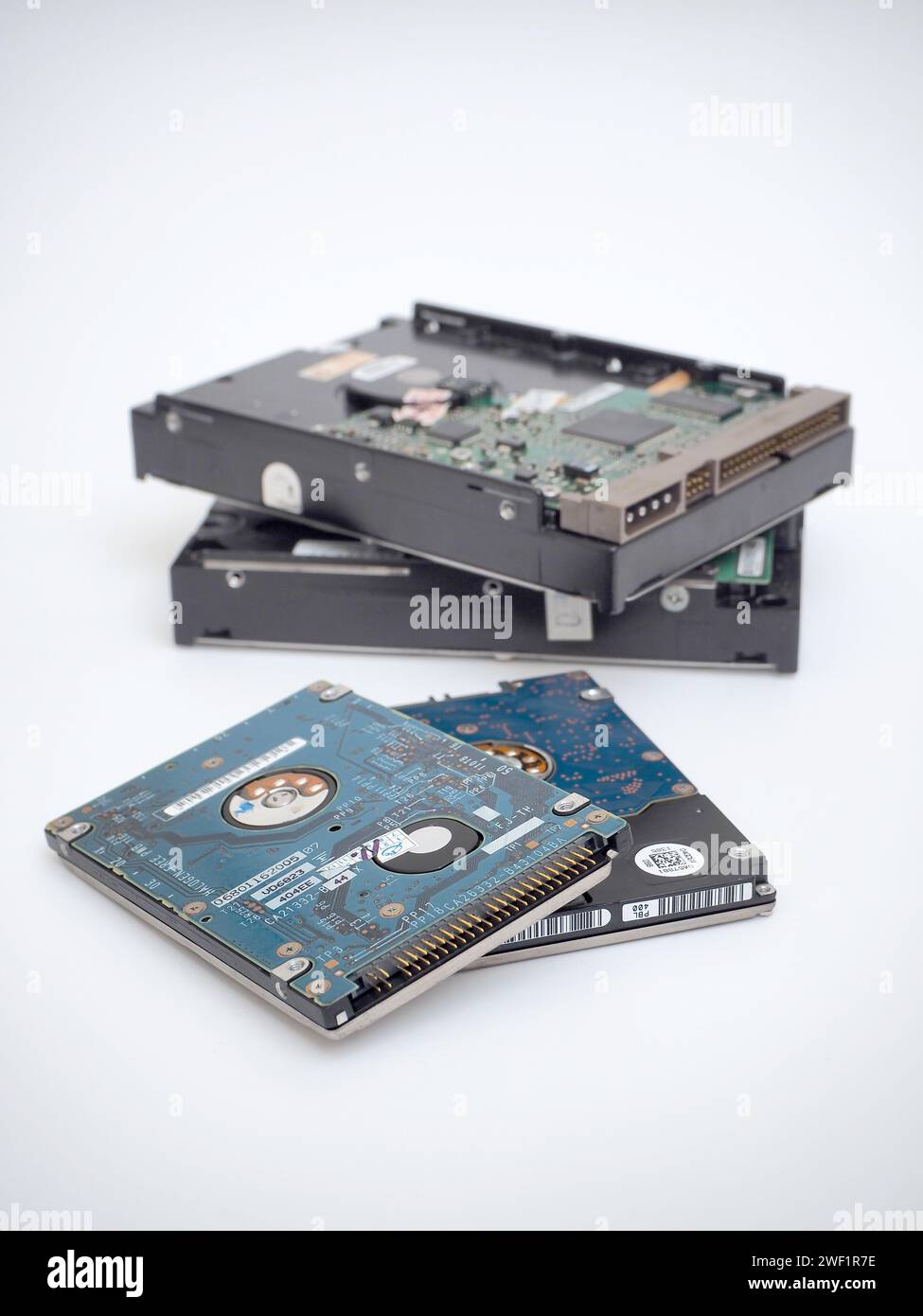 electronic device hard drive storage for laptop and computer desktop ...