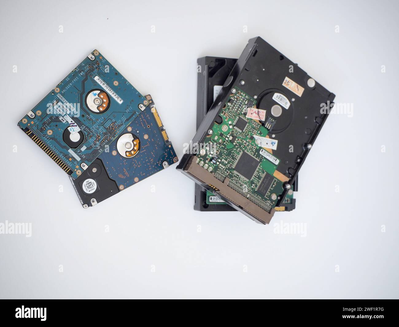 electronic device hard drive storage for laptop and computer desktop ...