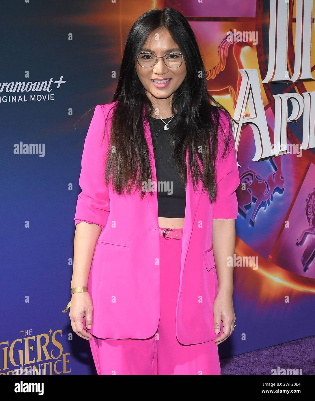 Los Angeles, USA. 27th Jan, 2024. Jennifer Paz arrives at the Paramount ...