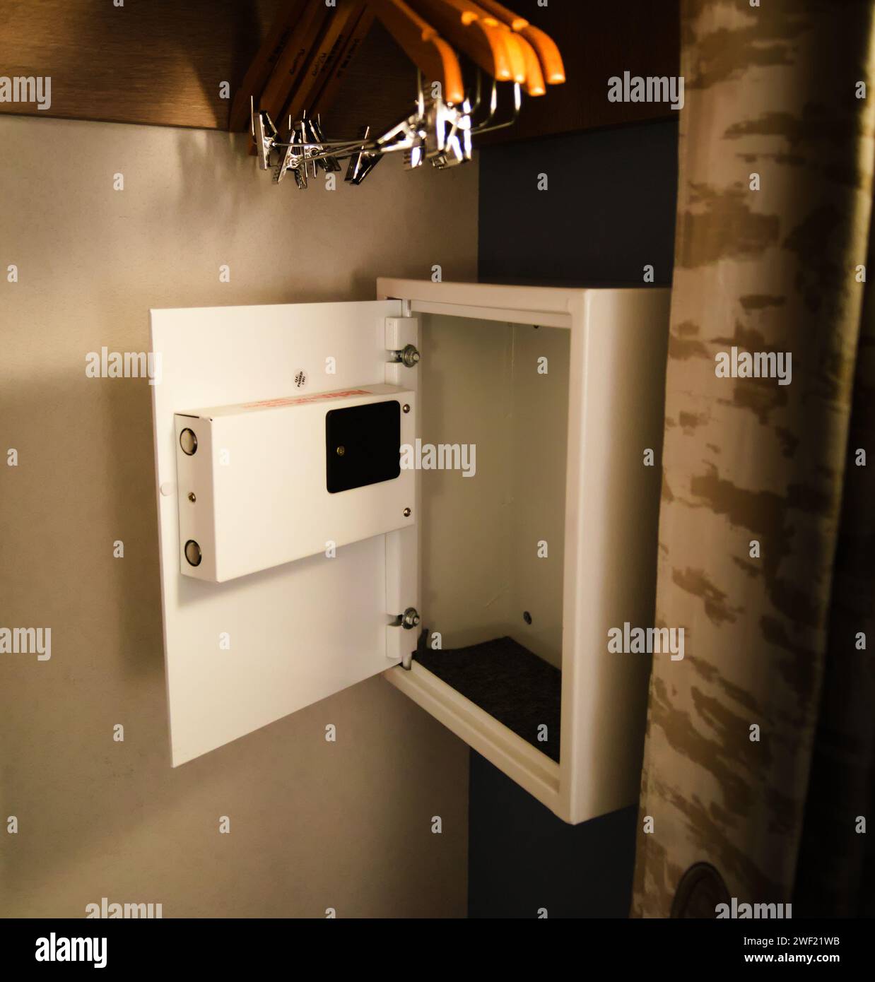 Stolen clothes hi-res stock photography and images - Alamy