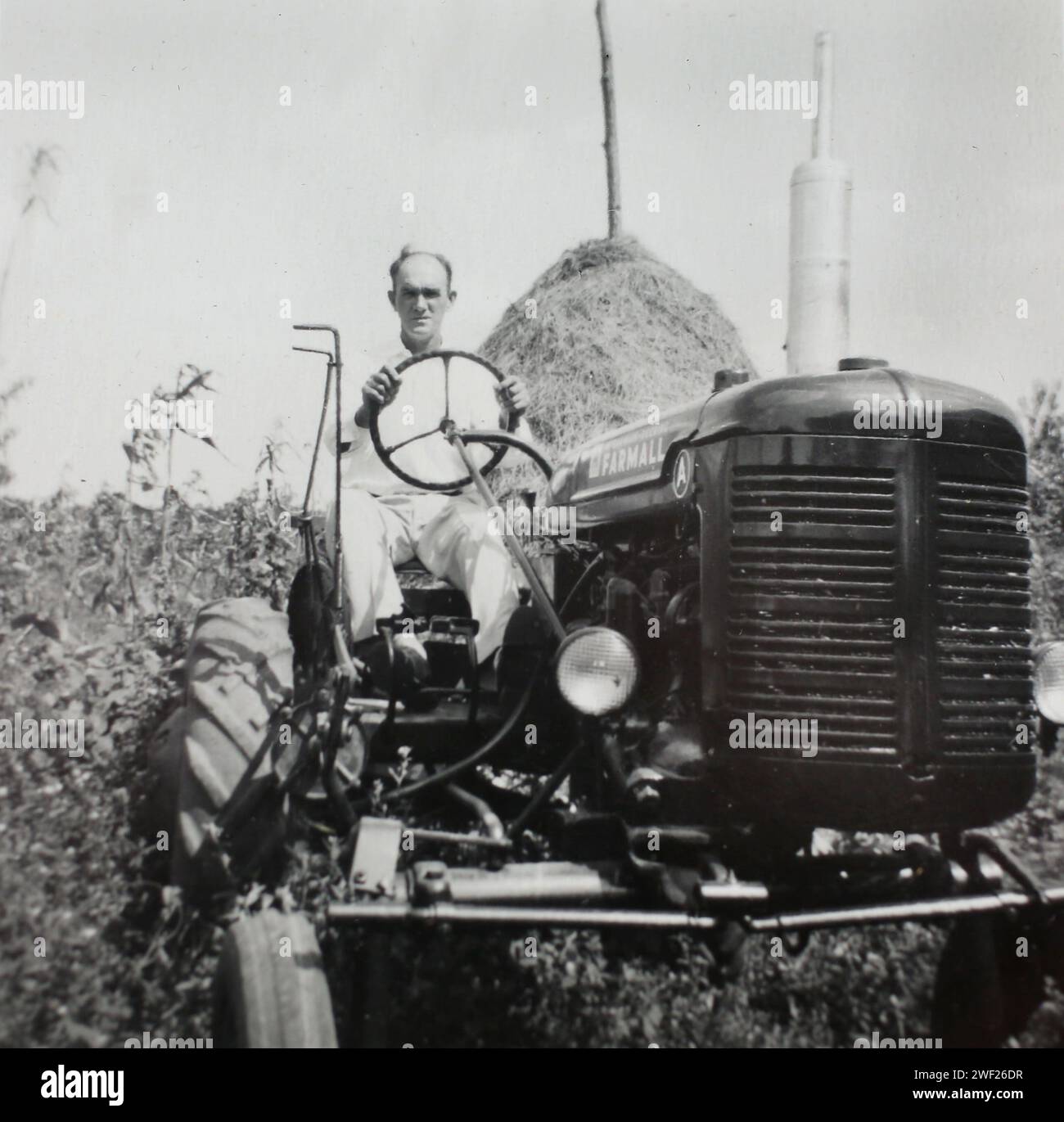 International harvester tractor hi-res stock photography and images - Alamy