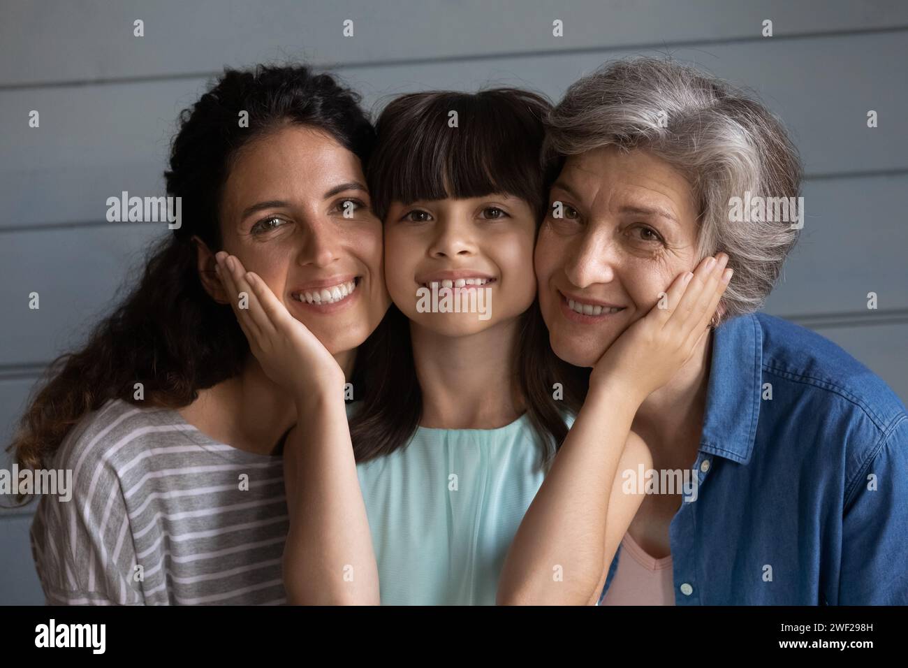 Multigenerational hispanic family hi-res stock photography and images ...