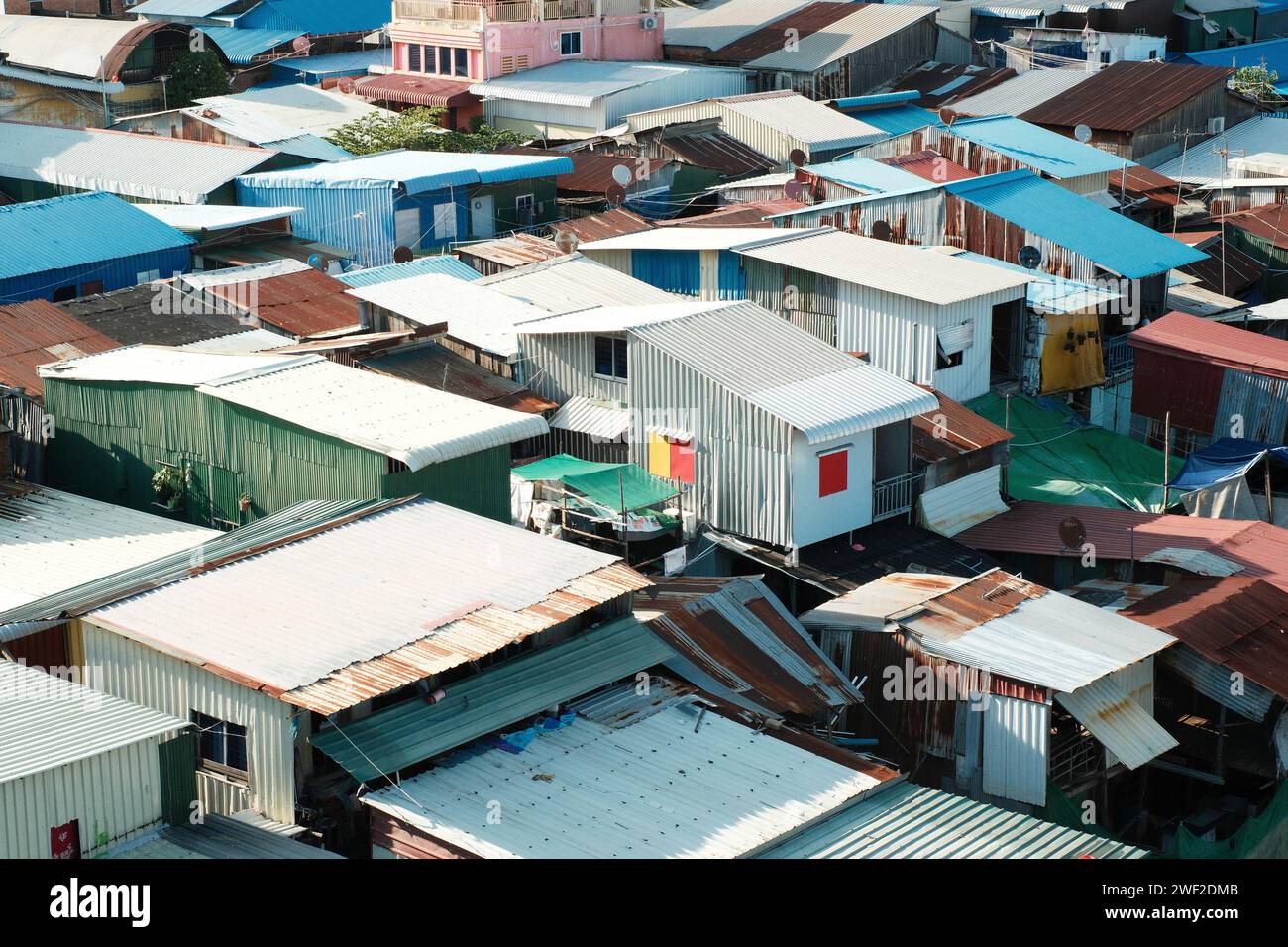 Slum river hi-res stock photography and images - Alamy