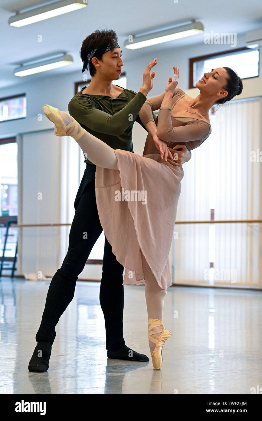 Munich, Germany. 04th Dec, 2023. Ballerina Maria Baranova (r) and her ...