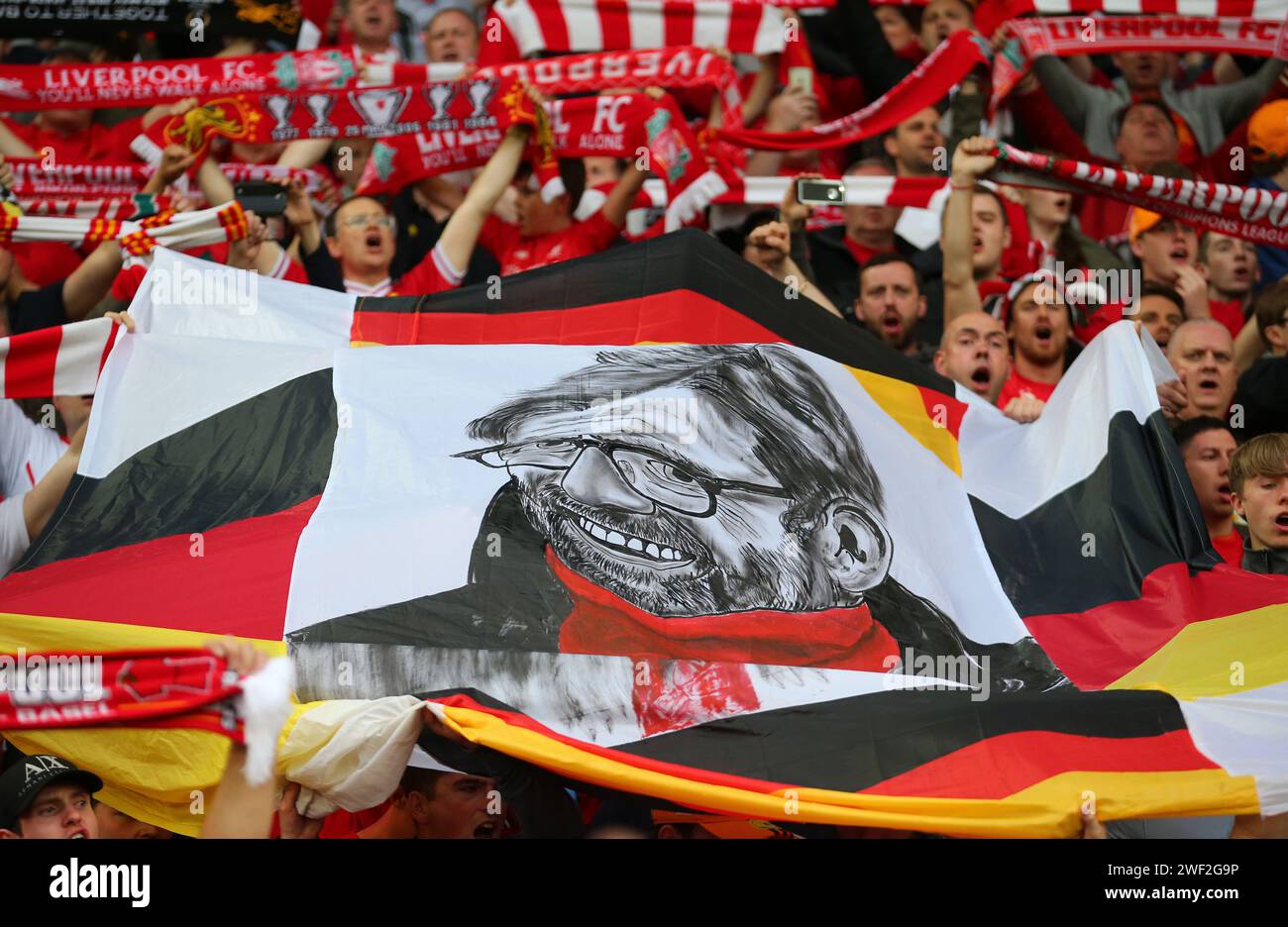 Fußball europa hi-res stock photography and images - Alamy