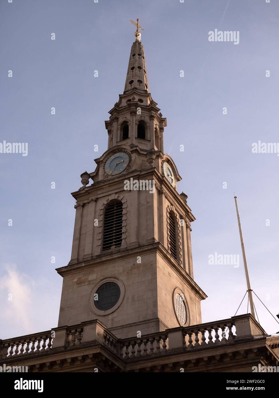 Martin tower tower of london hi-res stock photography and images - Alamy