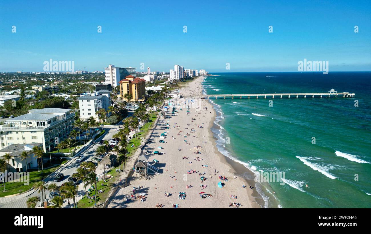 Bird's eye view of a stunning sandy beach Stock Photo - Alamy
