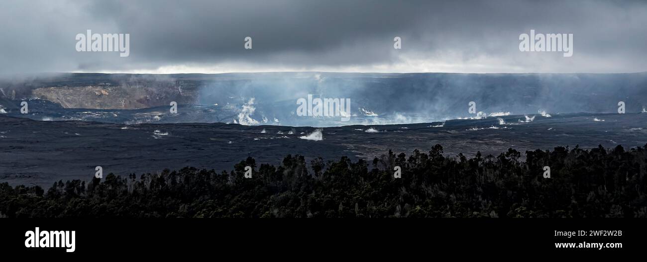 Steam rises from the crater in Hawaii Volcanoes National Park Stock ...