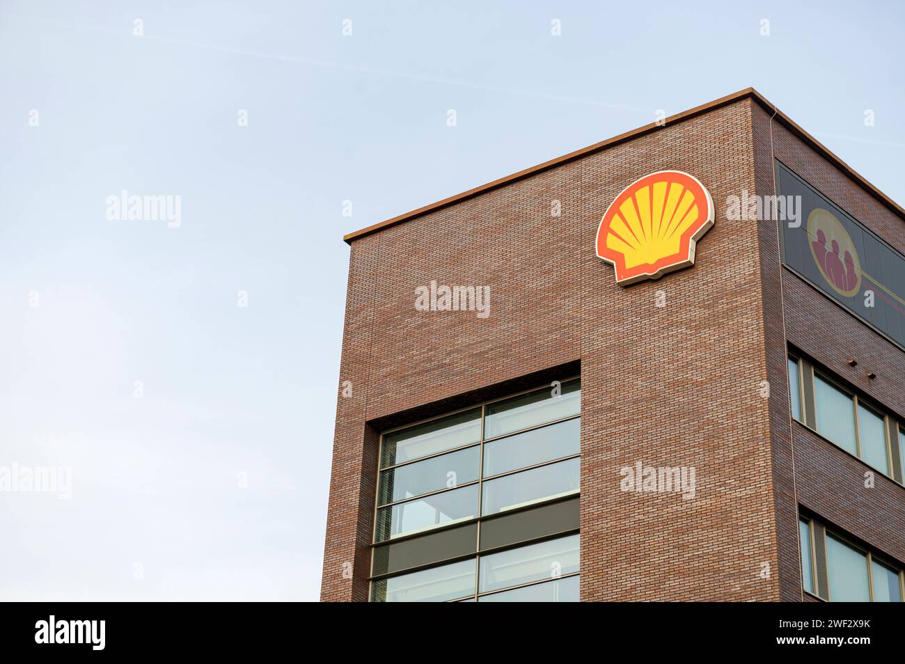 Amsterdam The Netherlands 27th January 2024 Amsterdam Noord Shell Oil ...