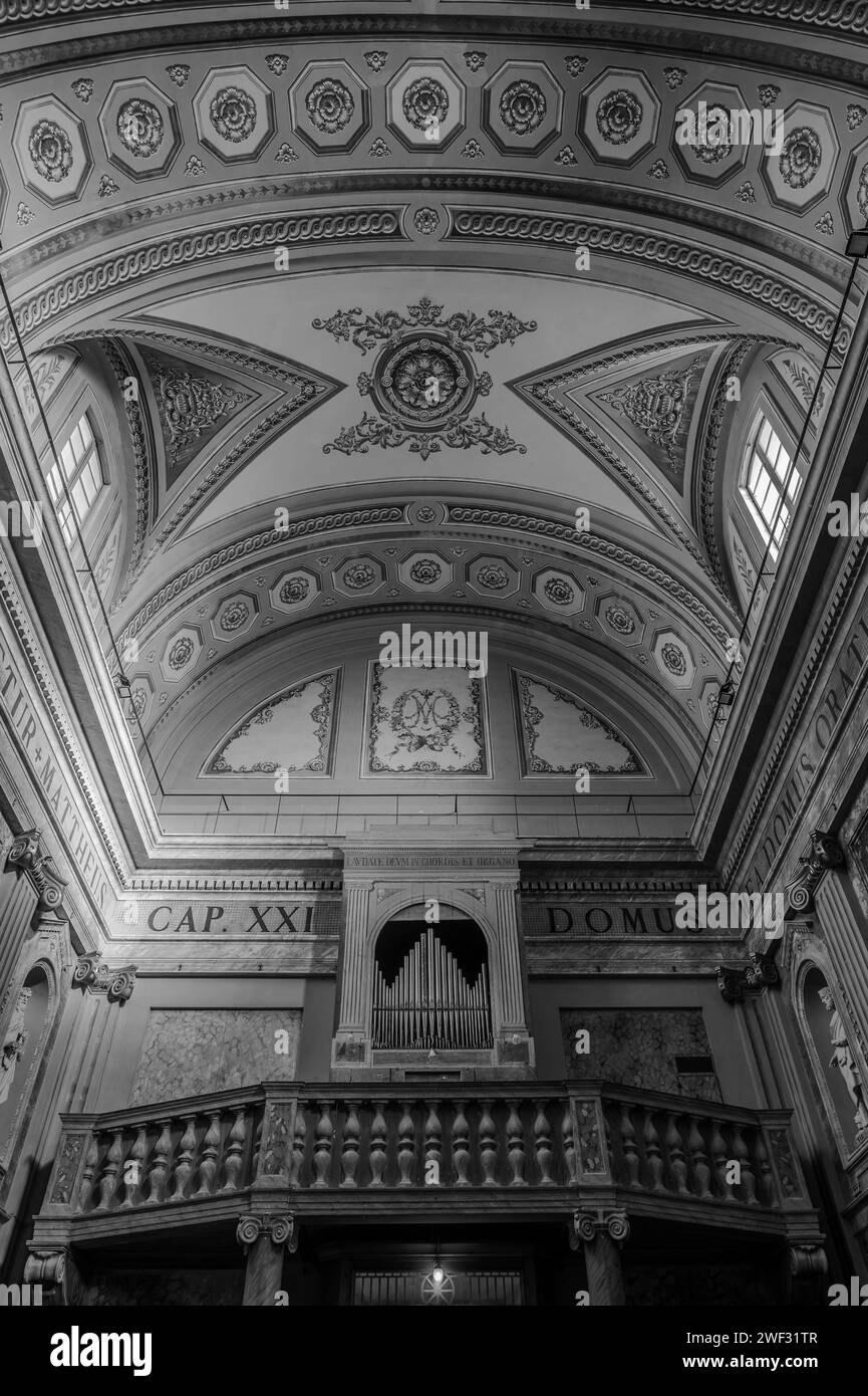 The church is dedicated to S. Nicolò di Bari, patron saint of the city ...