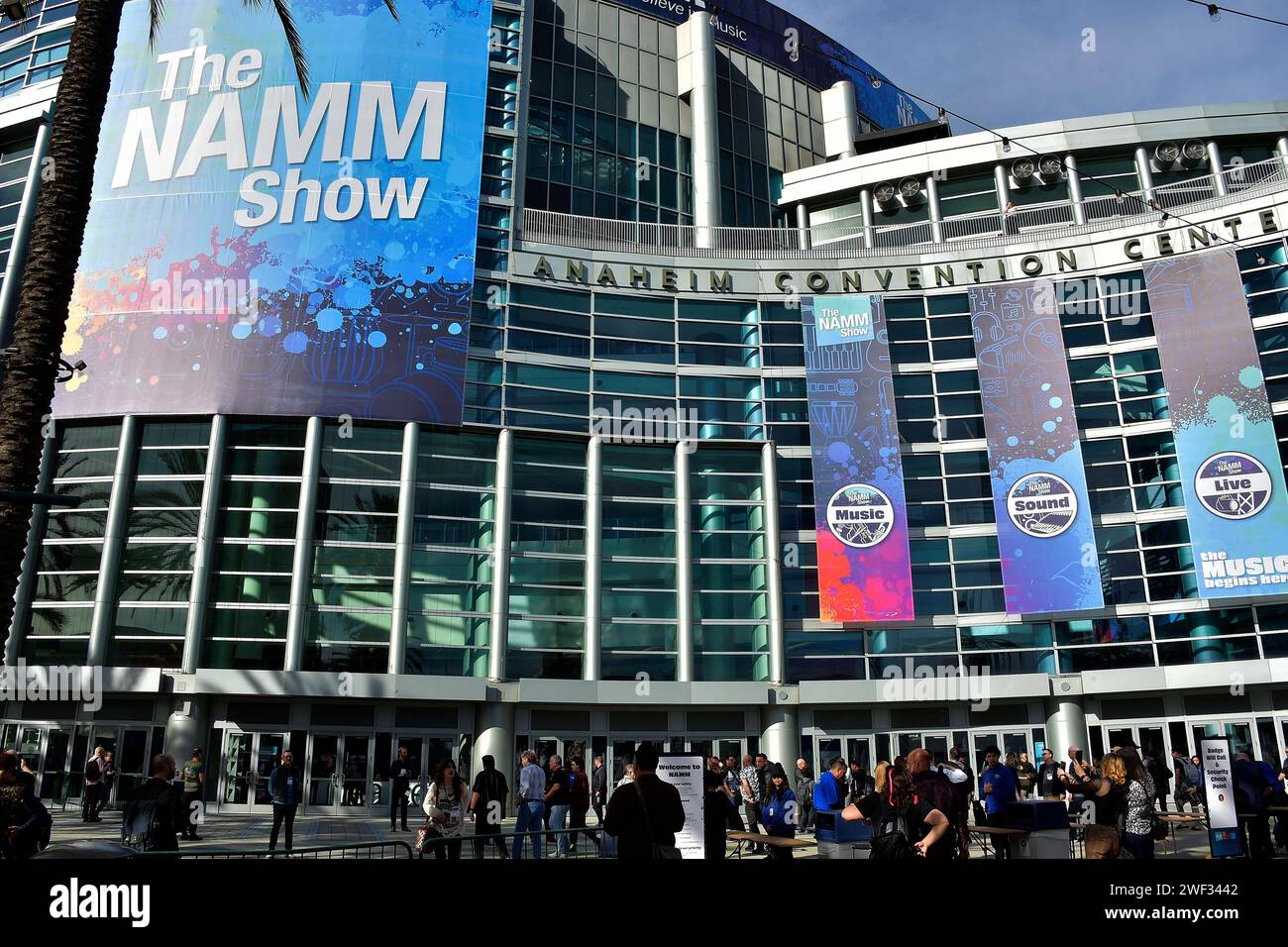 Musikmesse NAMM Show 2024 im Anaheim Convention Center. Anaheim, 27.01. ...