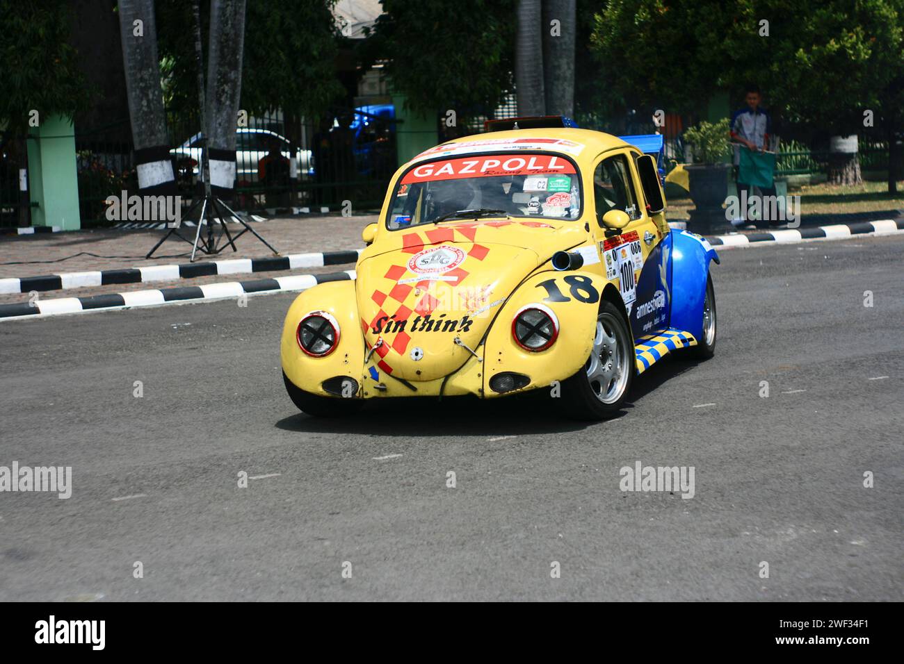 Volkswagen Beetle doing drifting during the VW Indonesia Jamboree ...