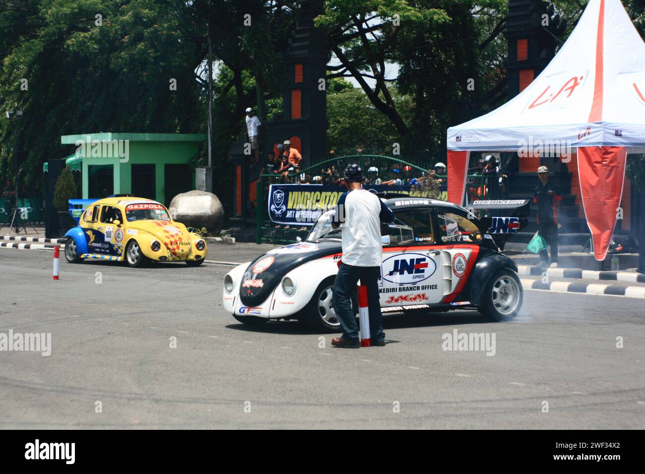 Volkswagen Beetle doing drifting during the VW Indonesia Jamboree ...
