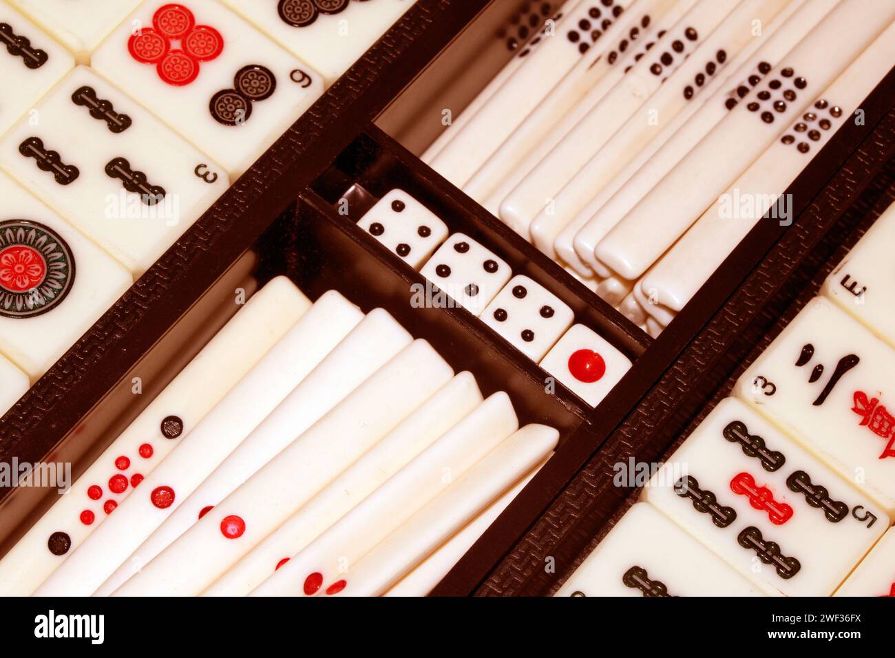 Old mahjong tiles hi-res stock photography and images - Alamy