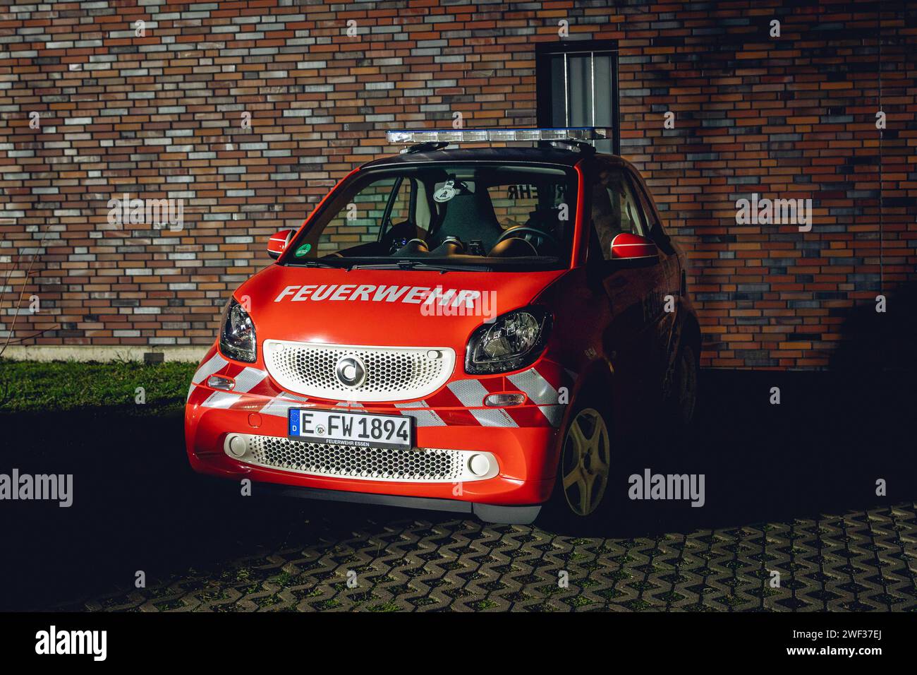 Ein Smart der Feuerwehr Essen *** A smart car from the Essen fire ...