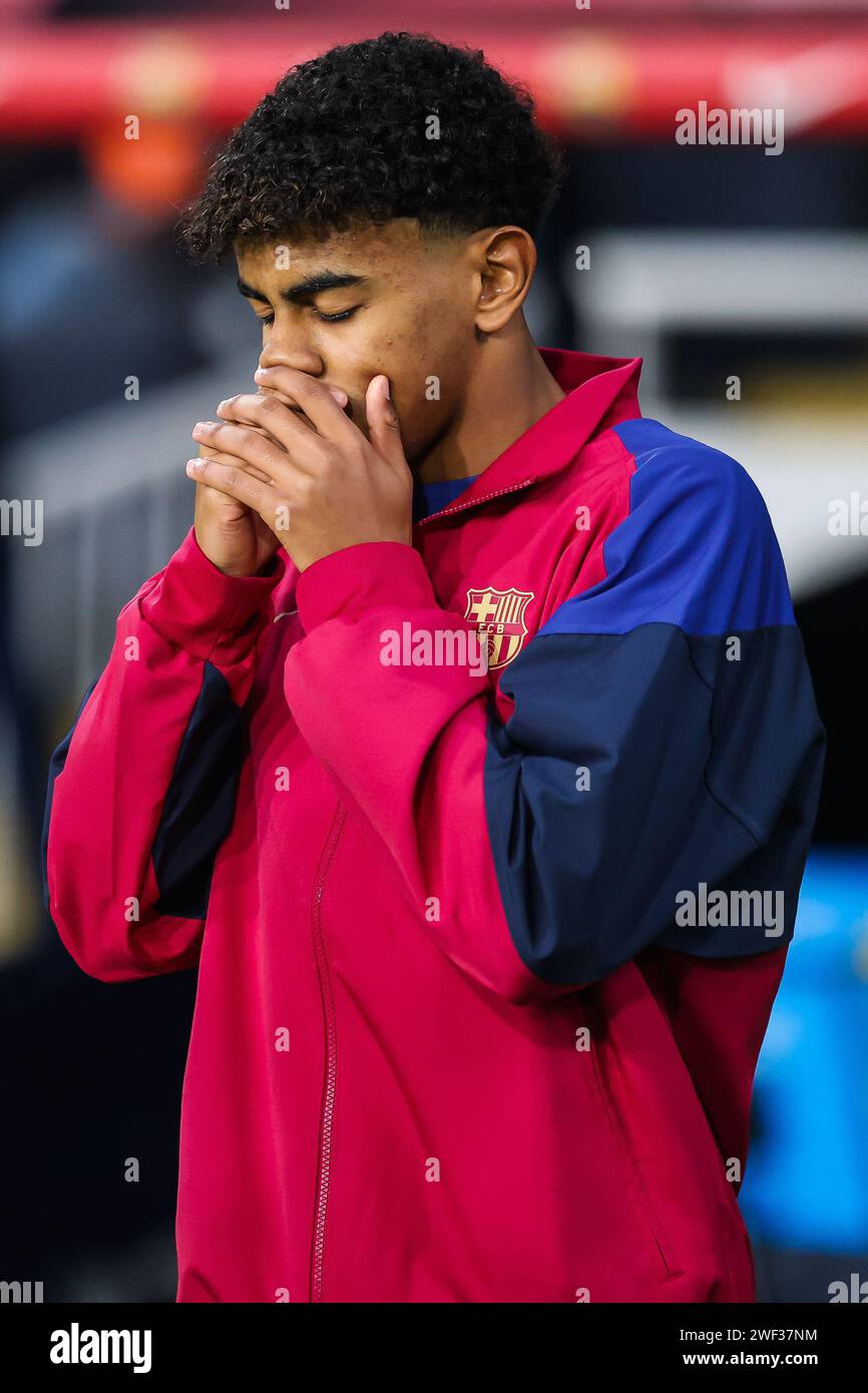Barcelona, Spain. 27th Jan, 2024. Lamine Yamal (27) of FC Barcelona ...