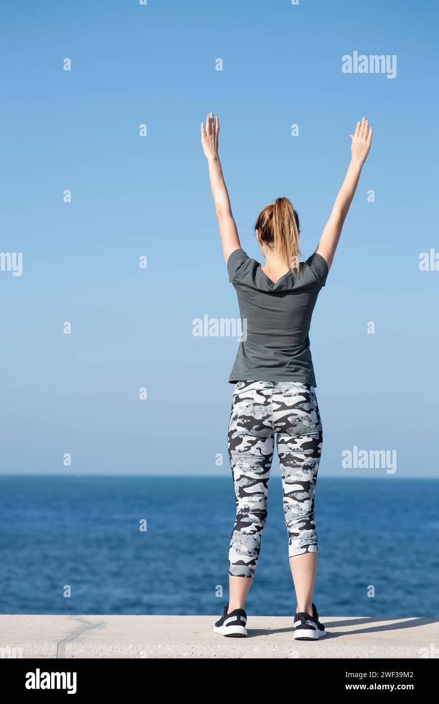 People excercising hi-res stock photography and images - Alamy
