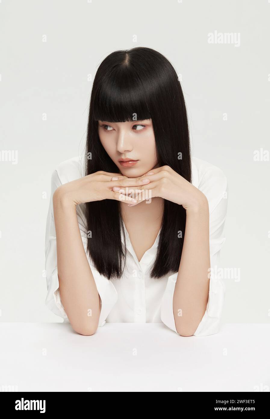 Beautiful Asian women's faces, faces for makeup, face cosmetics ...