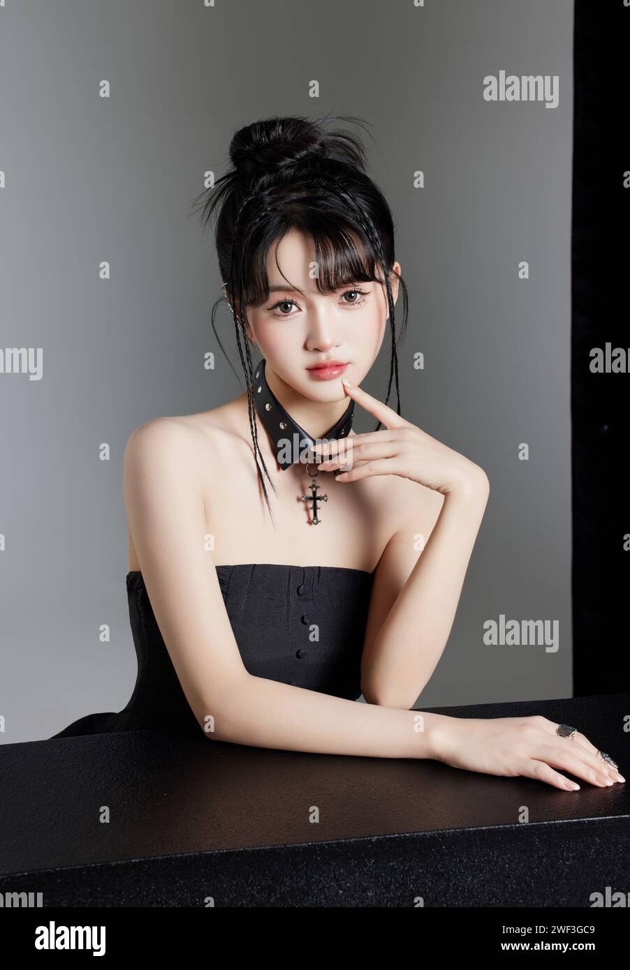 Beautiful Asian women's faces, faces for makeup, face cosmetics ...