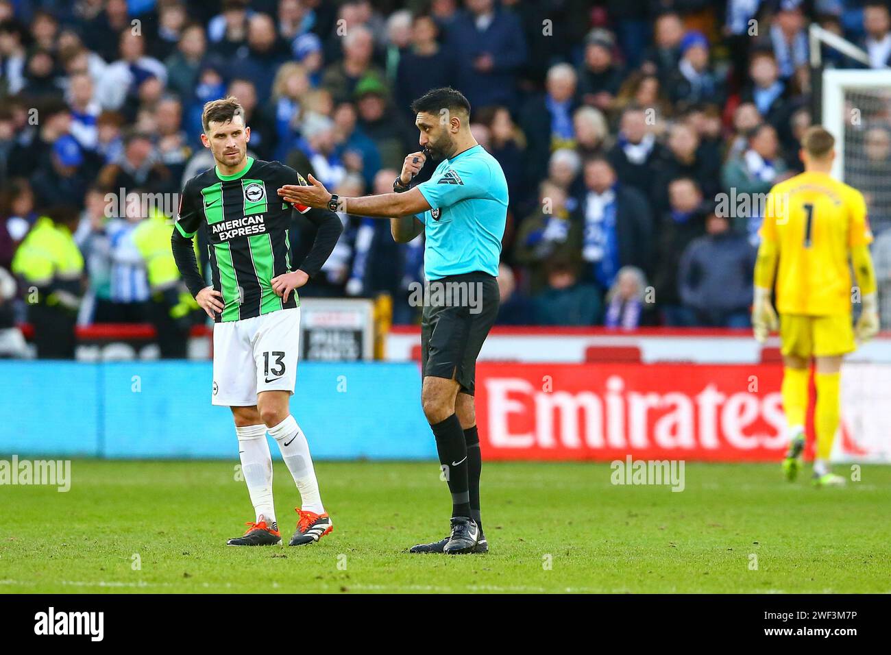 Bramall Lane, Sheffield, England - 27th January 2024 Referee Sunny Gill ...