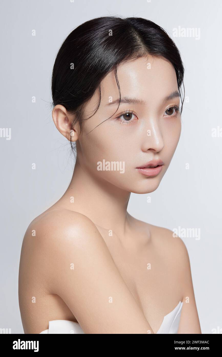 Beautiful Asian women's faces, faces for makeup, face cosmetics advertising, hi res Stock Photo ...