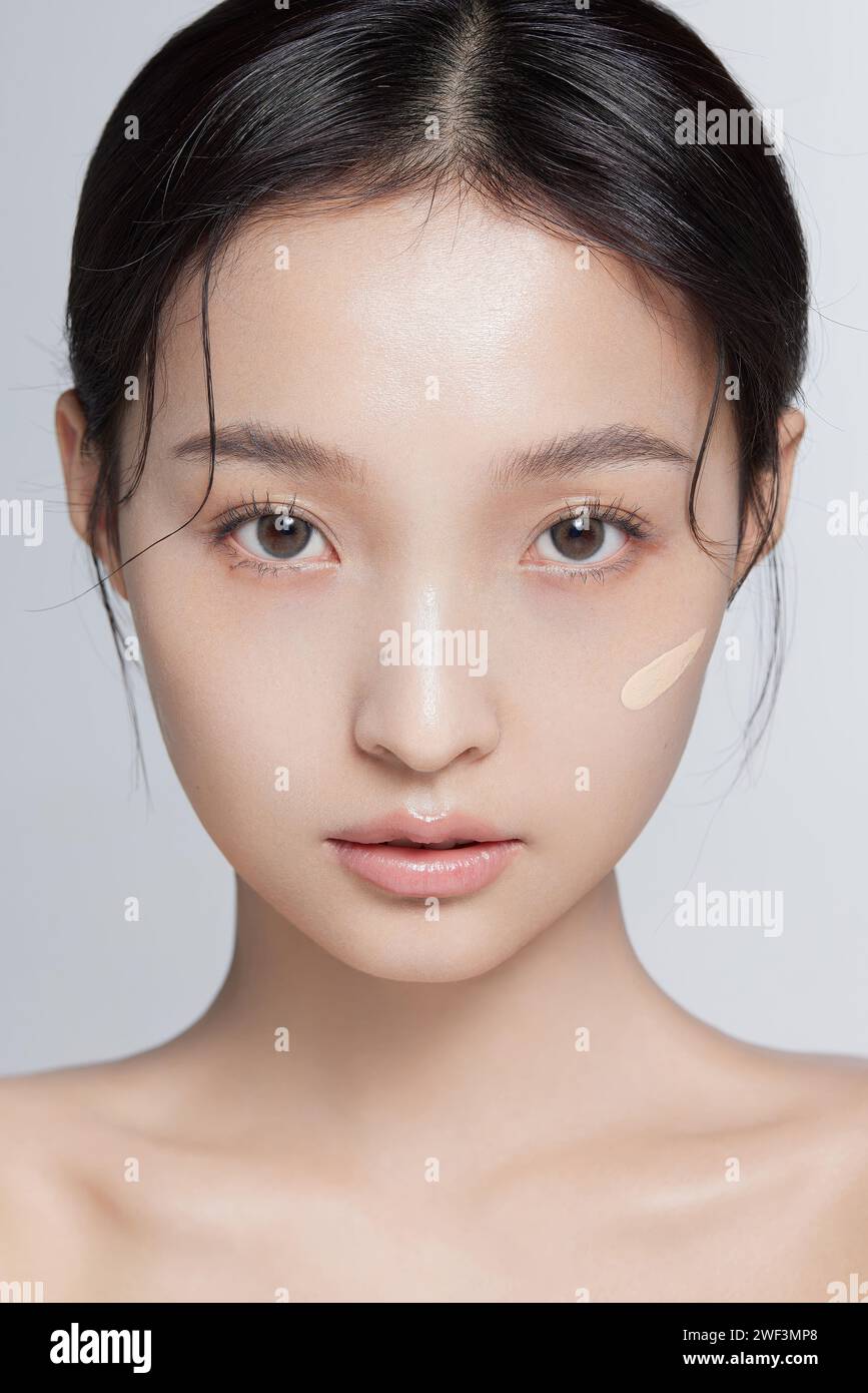 Beautiful Asian women's faces, faces for makeup, face cosmetics advertising, hi res Stock Photo ...