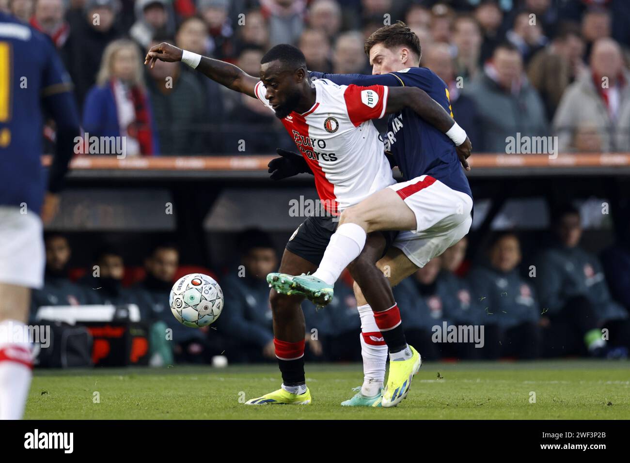 ROTTERDAM - (l-r) Lutsharel Geertruida of Feyenoord, Daan Rots of FC Twente during the Dutch ...