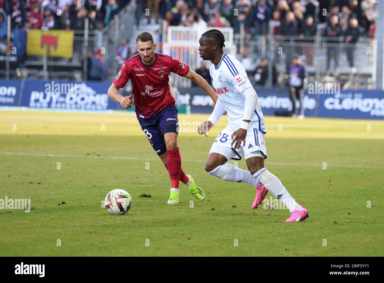Thierry LARRET/MAXPPP. Football. Ligue 1 Uber Eats. Clermont Foot 63 vs RC Strasbourg. Stade ...