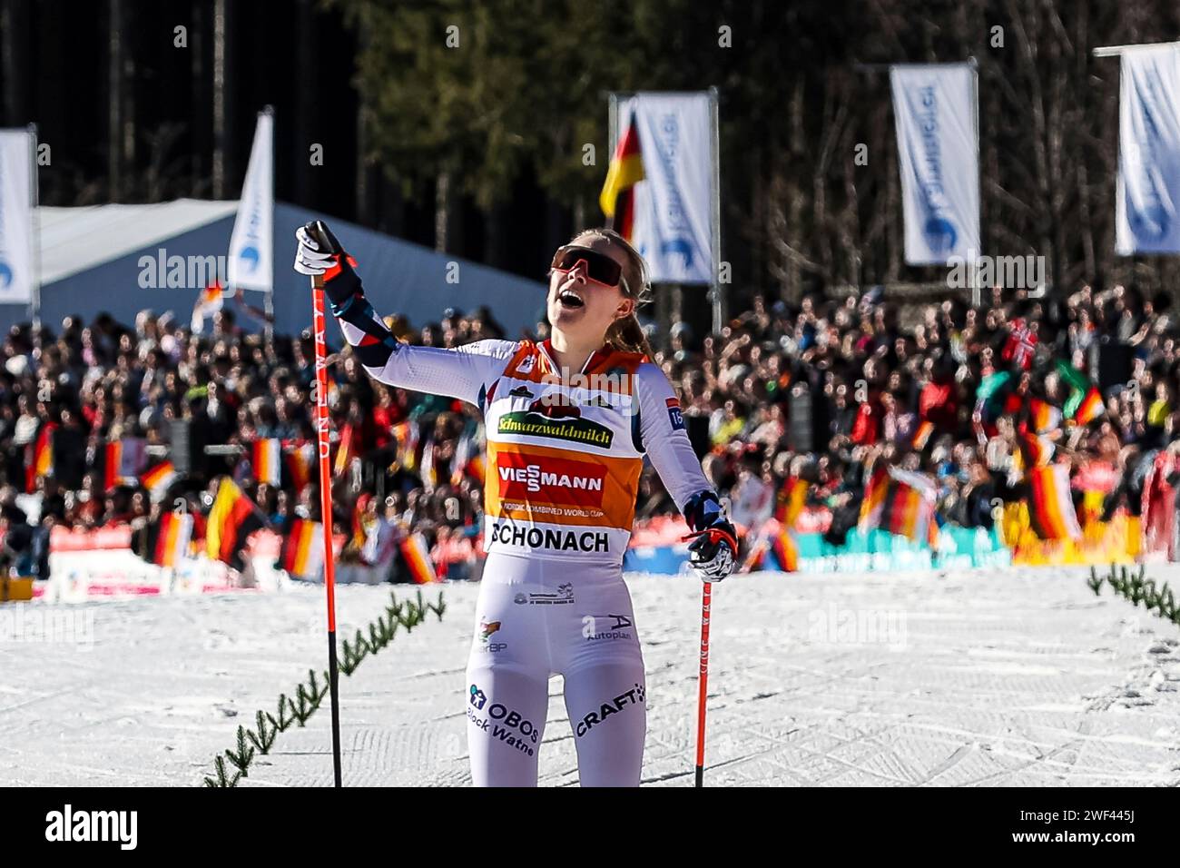 Siegerin Hagen Ida Mari (NOR) kommt ins Ziel und jubelt GER, FIS ...