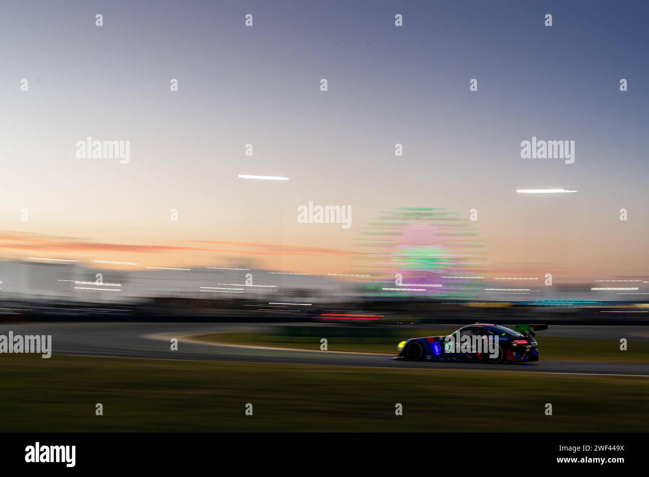 Philip ellis in the amg mercedes gt3 hi-res stock photography and ...