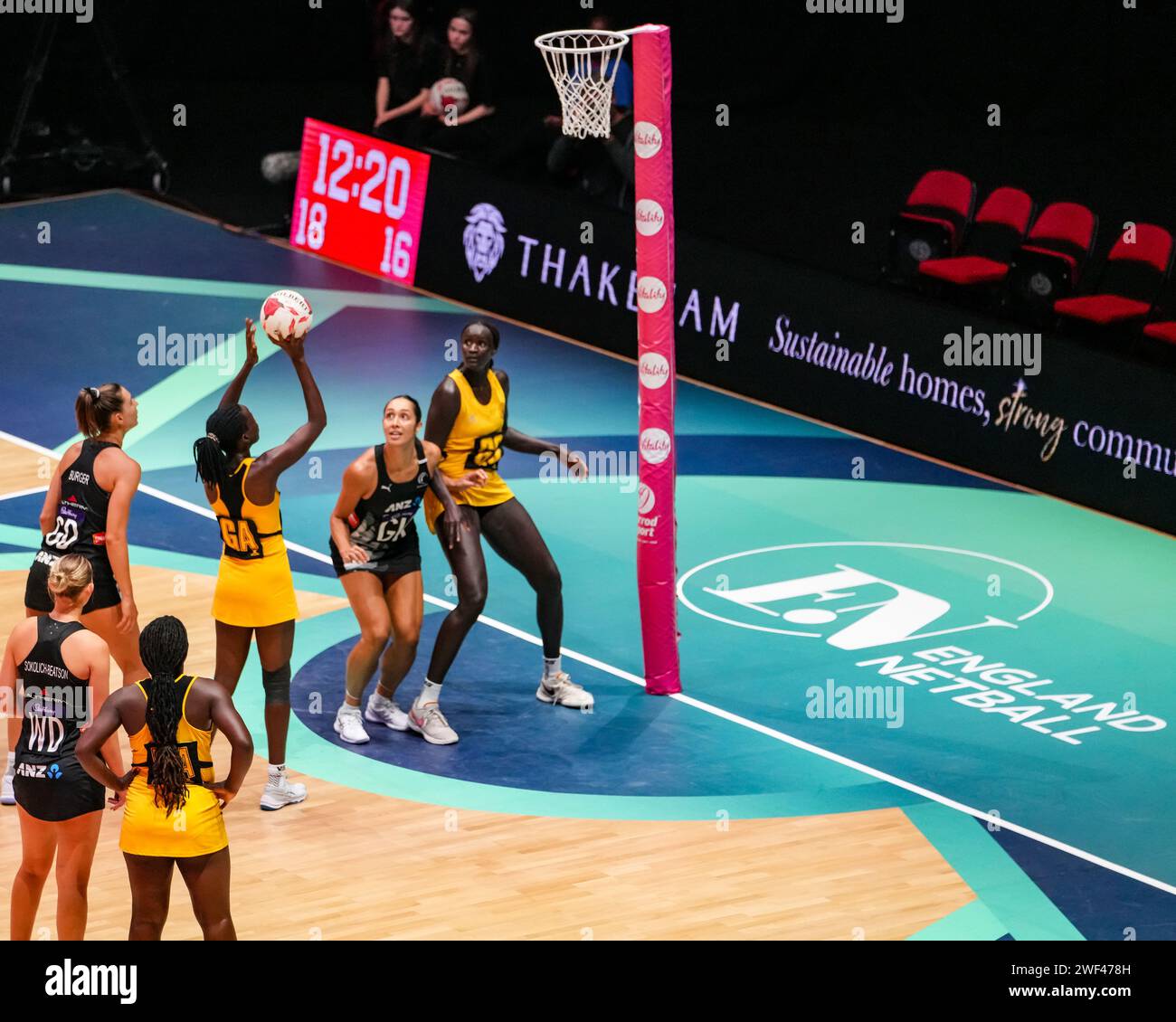 Goal attack hi-res stock photography and images - Alamy