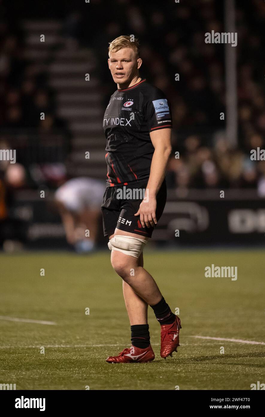 Saracens Hugh Tizard in action during the Saracens vs Exeter Chiefs ...