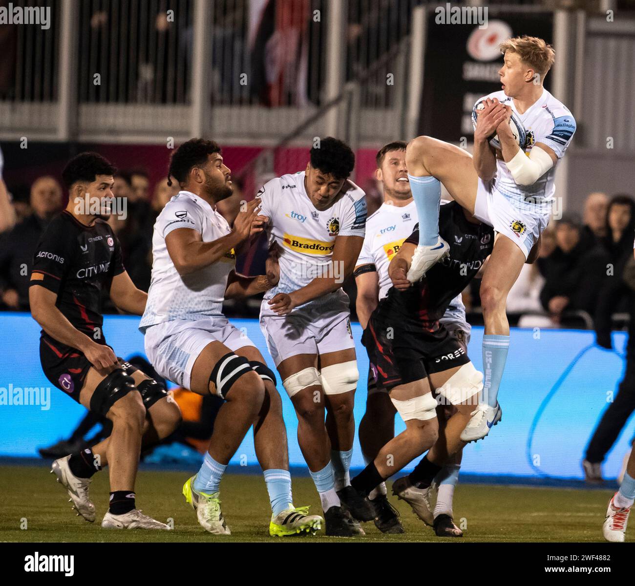 Exeter Chiefs Josh Hodge in action during the Saracens vs Exeter Chiefs ...