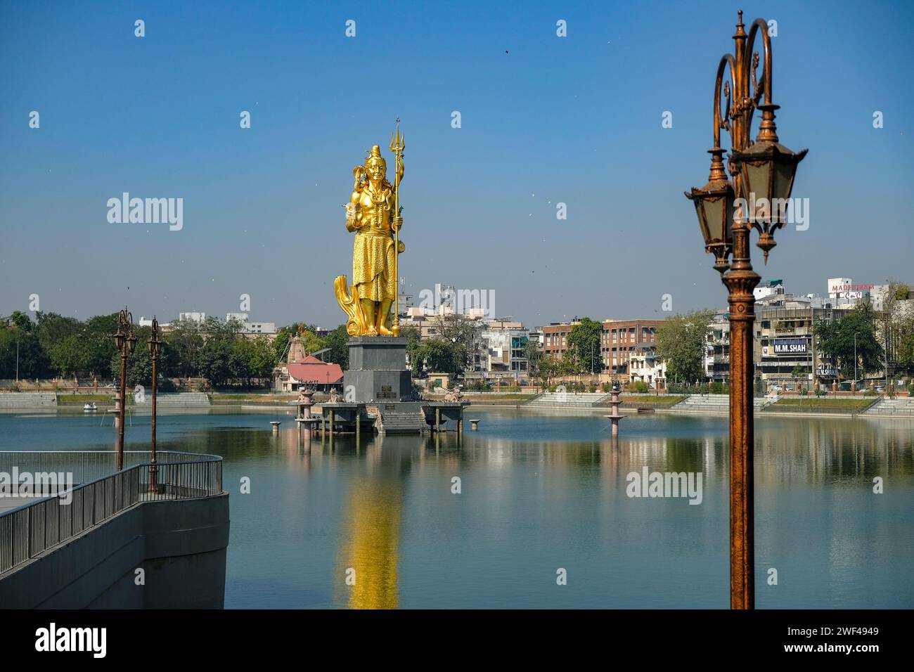 Vadodara sursagar lake hi-res stock photography and images - Alamy