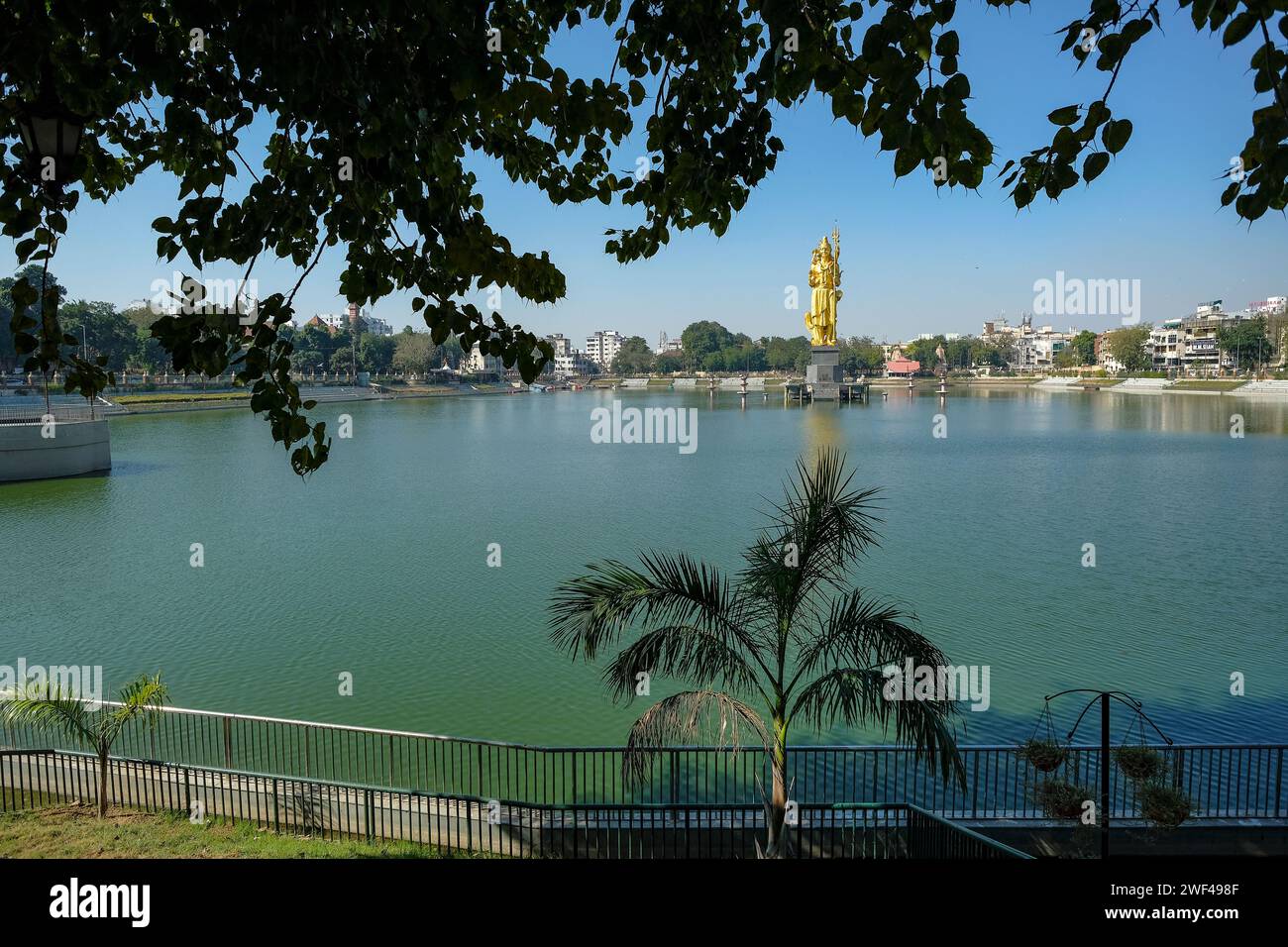 Vadodara, India - January 14, 2024: Views of Sursagar Lake in Vadodara ...