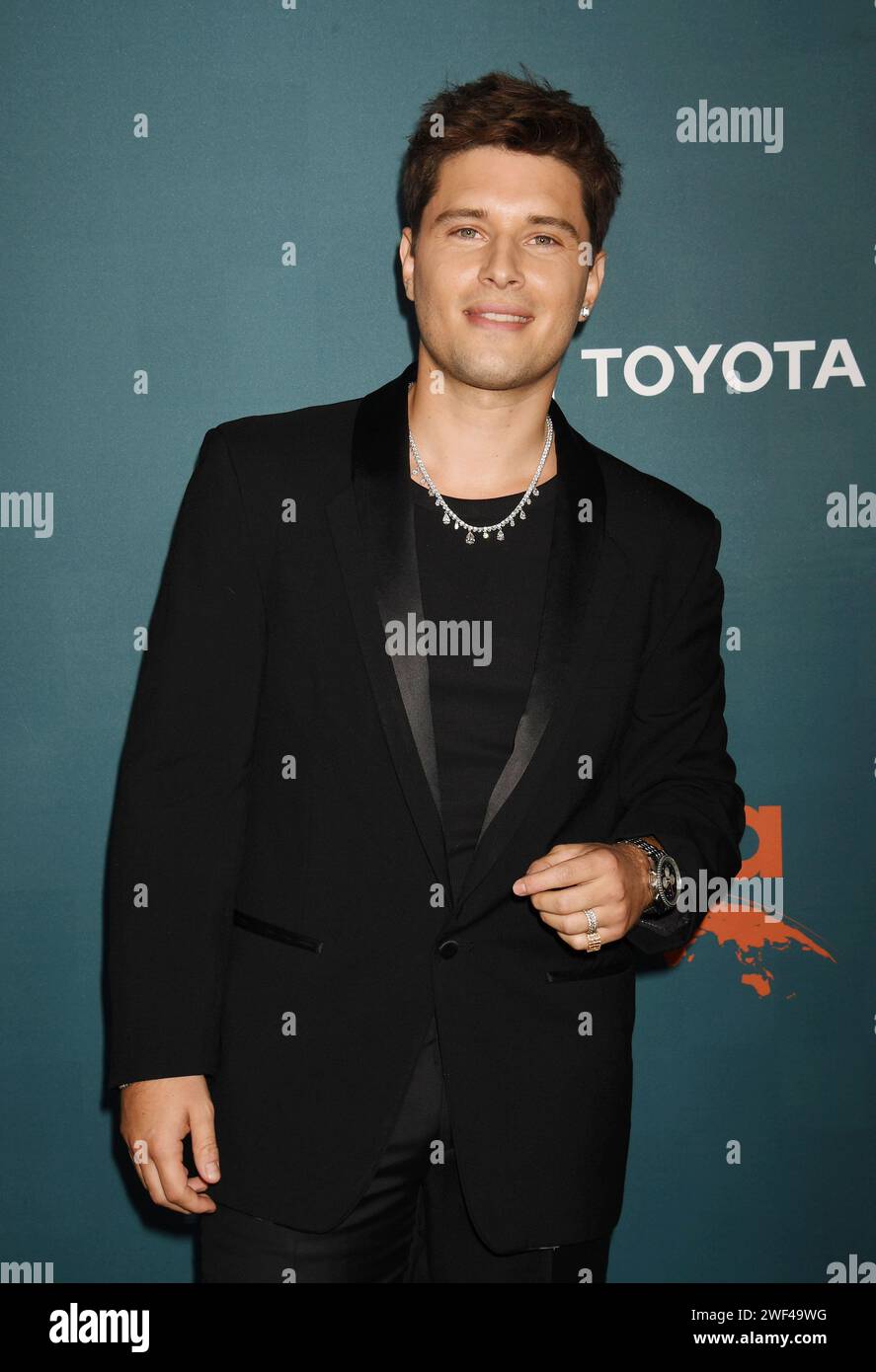 LOS ANGELES, CALIFORNIA - JANUARY 27: Ronen Rubinstein attends The 33rd ...