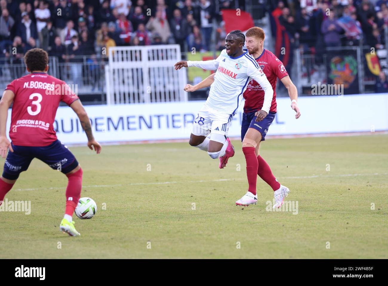 Thierry LARRET/MAXPPP. Football. Ligue 1 Uber Eats. Clermont Foot 63 vs RC Strasbourg. Stade ...