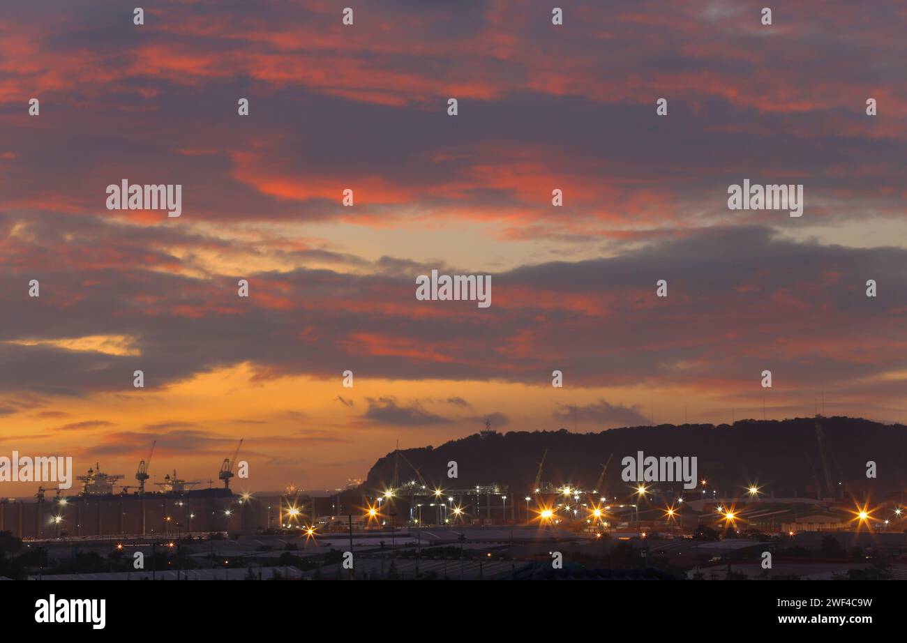 Laem Chabang Industrial Estate in the twilight sky background, Deep Sea ...
