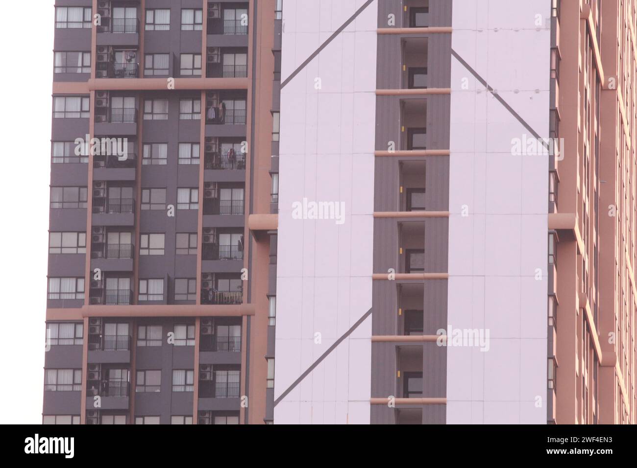 Tall building background, Side of the building with windows and door ...