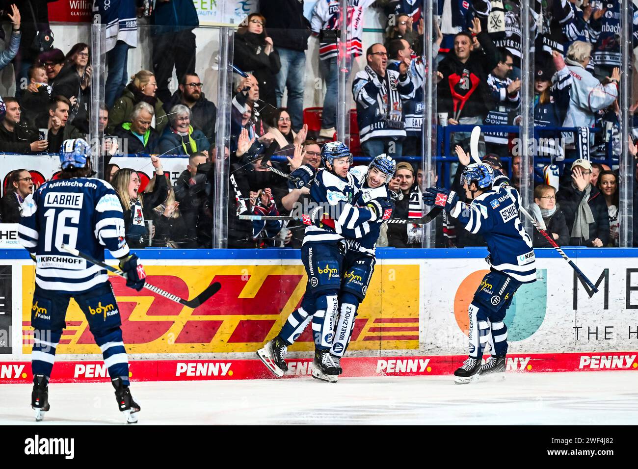 Iserlohn, Deutschland. 28th Jan, 2024. Torjubel, Jubel, Freude Balazs ...