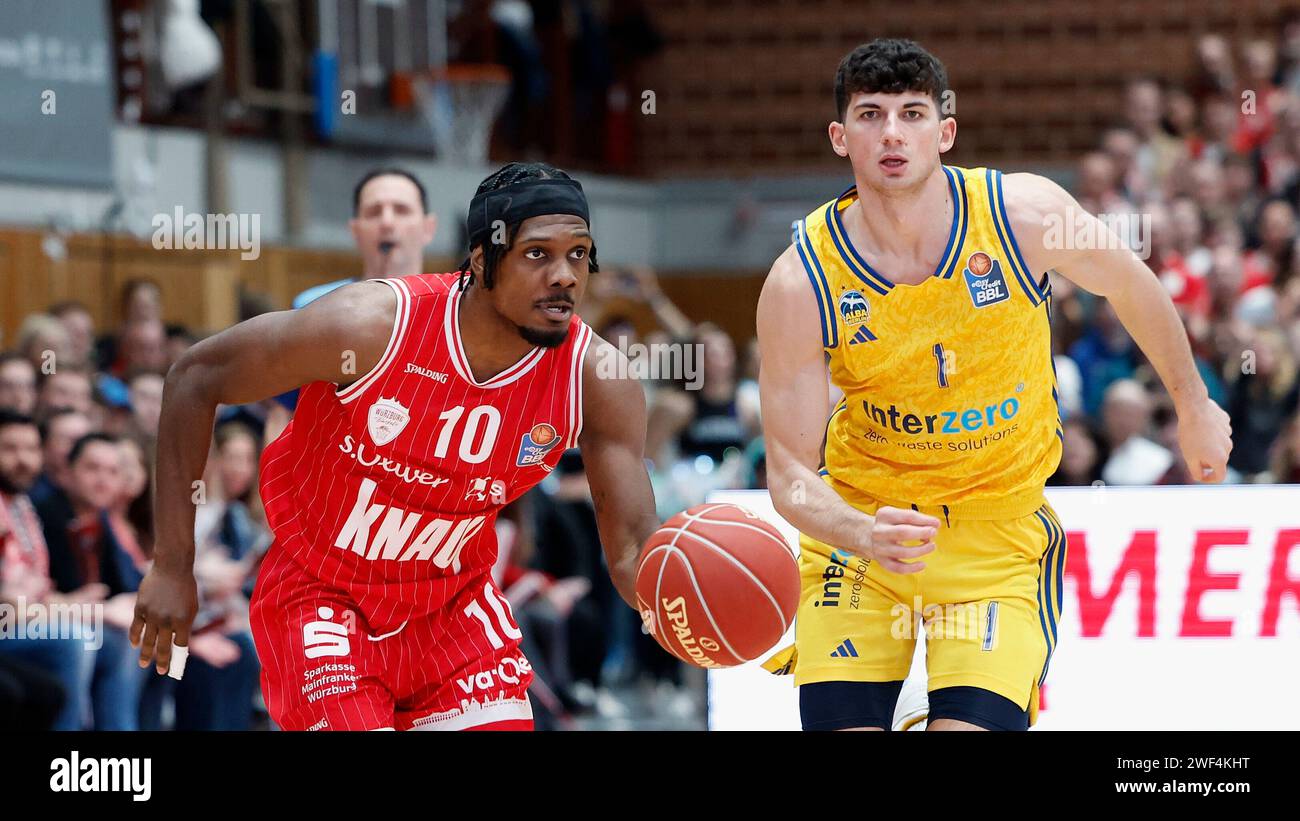 Darius perry wuerzburg baskets hi-res stock photography and images - Alamy