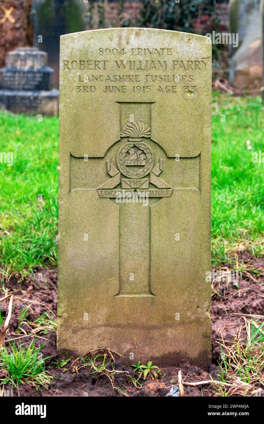 Commonwealth War Grave of Robert William Parry. Weaste Cemetery, Salford Stock Photo - Alamy