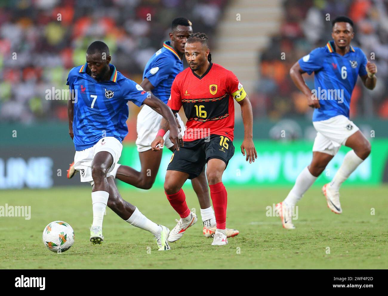 Football angolais hi-res stock photography and images - Alamy