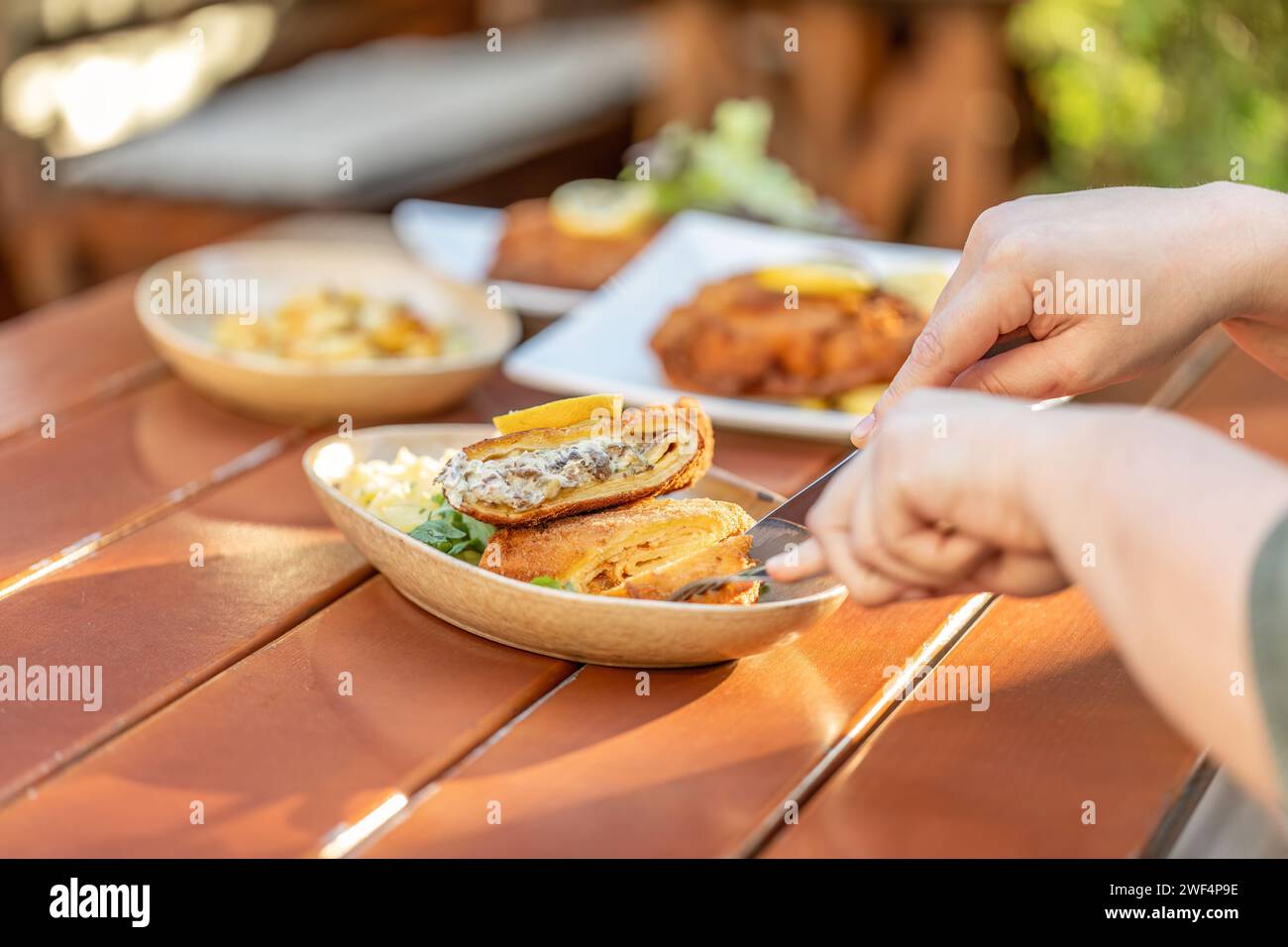 Fast food outdoor dining table hi-res stock photography and images - Alamy