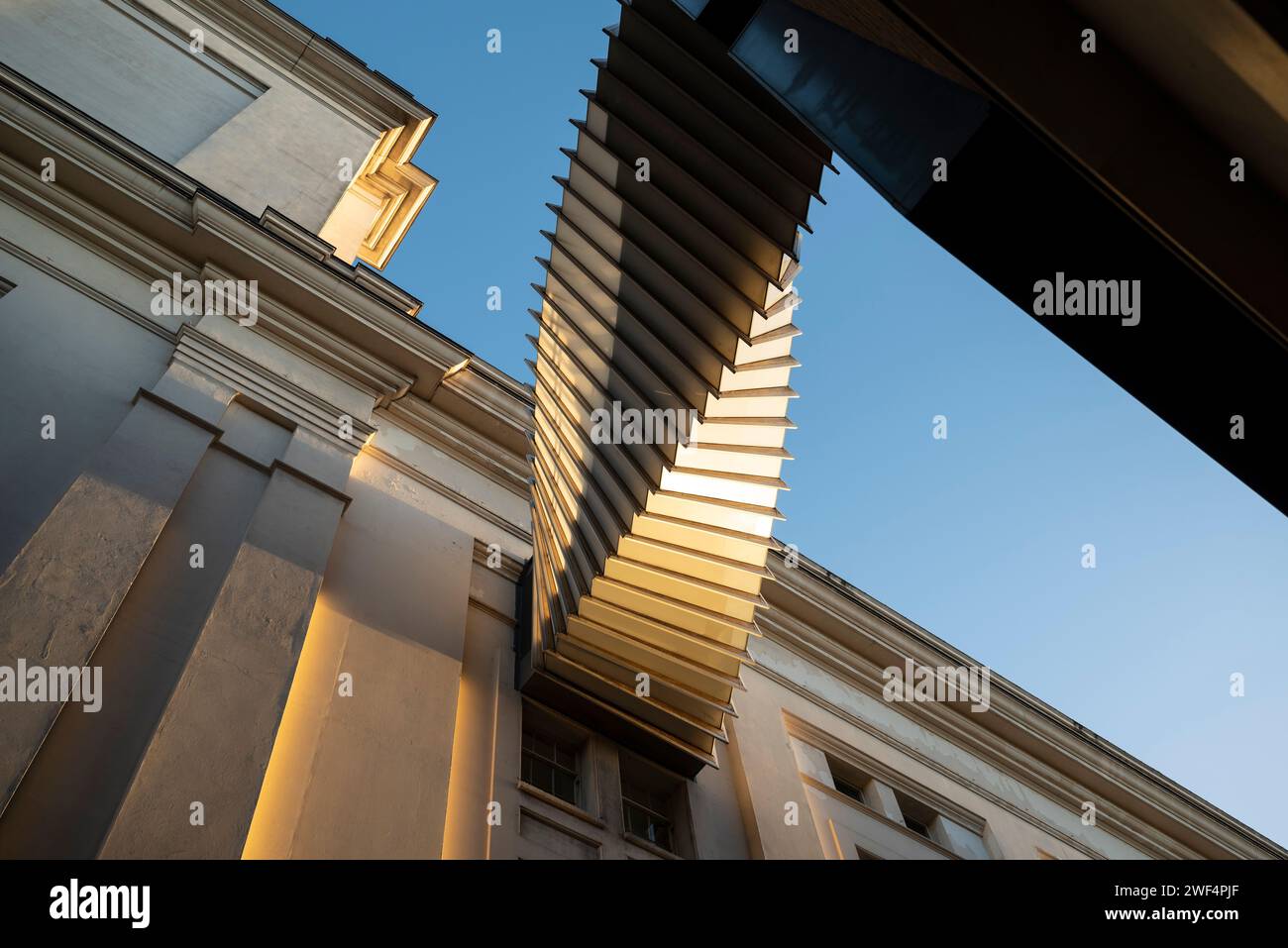The Bridge of Aspiration above Floral Street connects the Royal Ballet ...