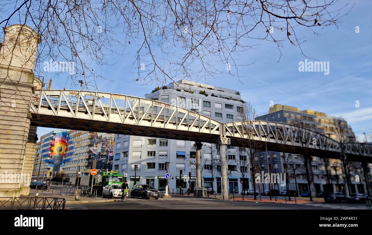 Metro line 6, Paris, Ile-de-France, Grand-Paris, France Stock Photo - Alamy