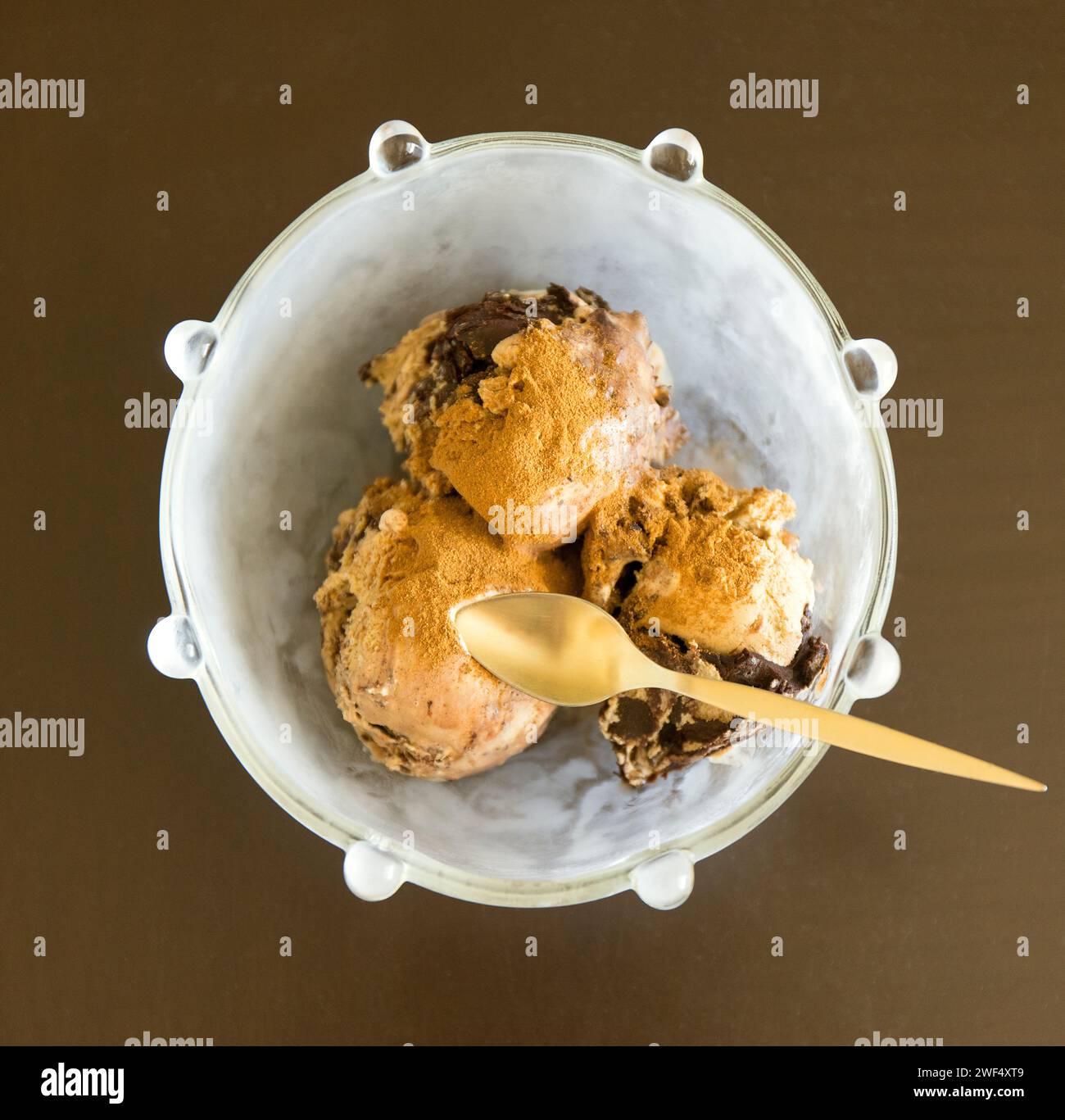 Round ice cream hi-res stock photography and images - Alamy
