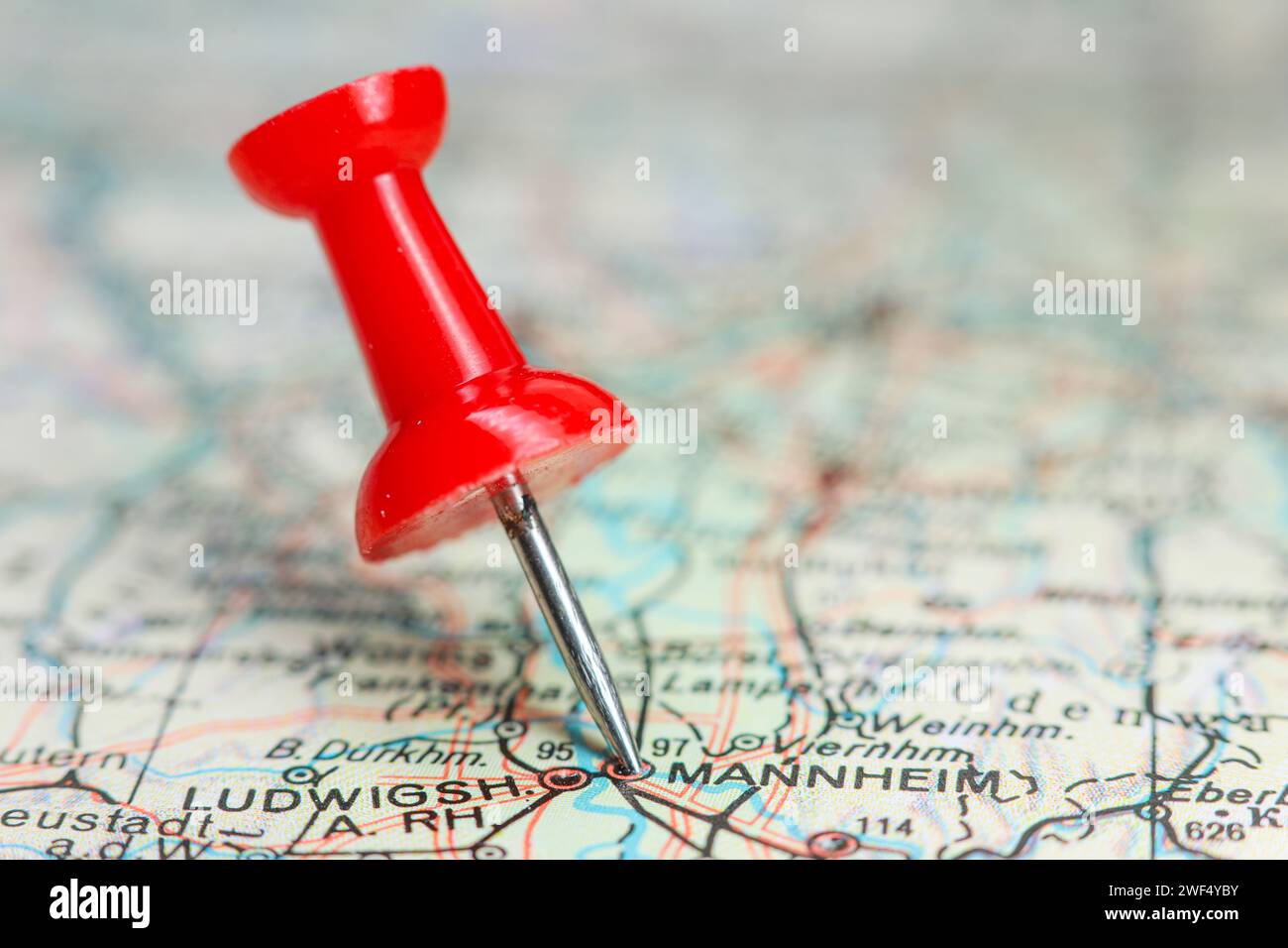 Symbol map city mannheim hi-res stock photography and images - Alamy