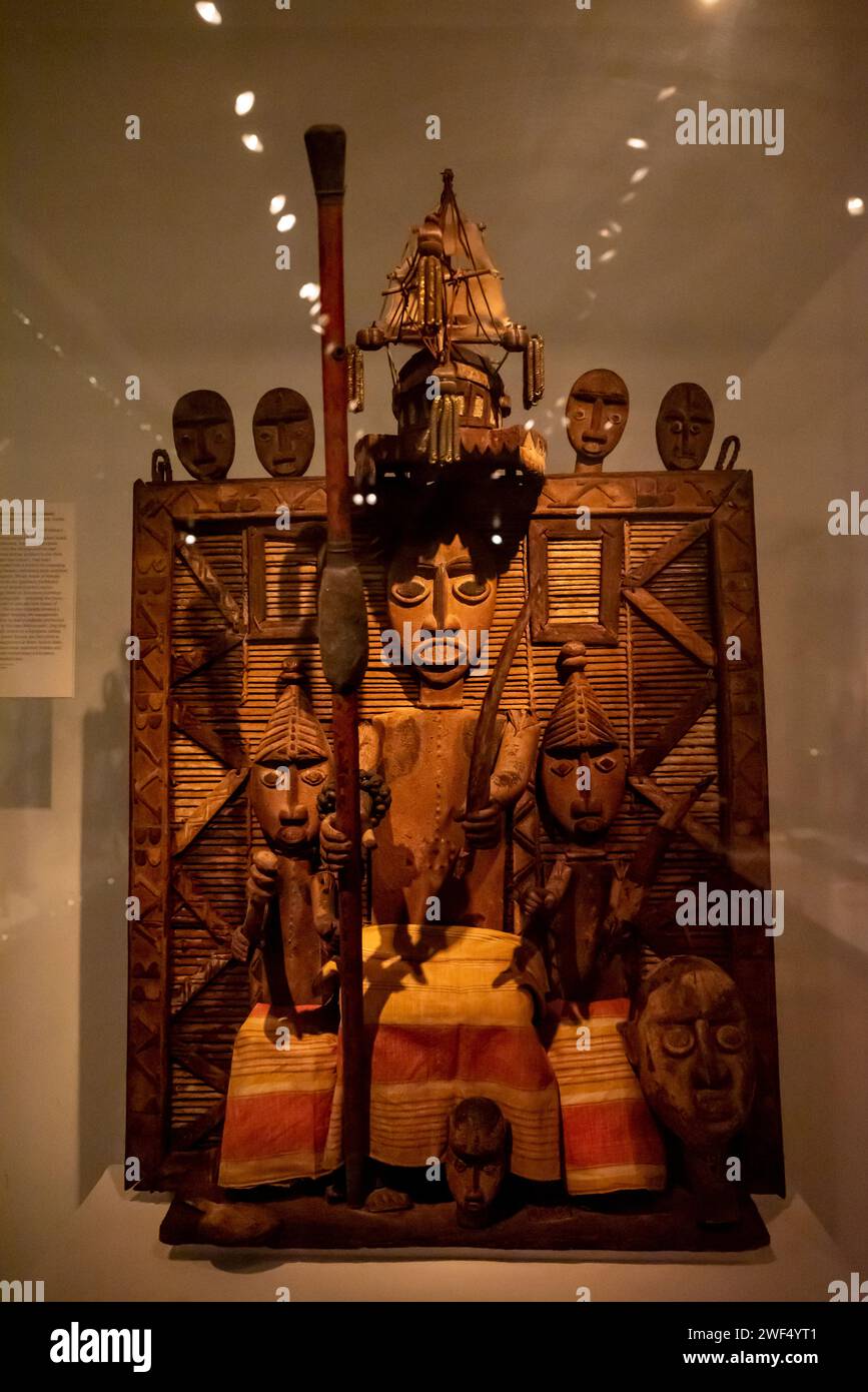 Ancestral shrine from Nigeria, late 1920s, The Africa Galleries in The ...