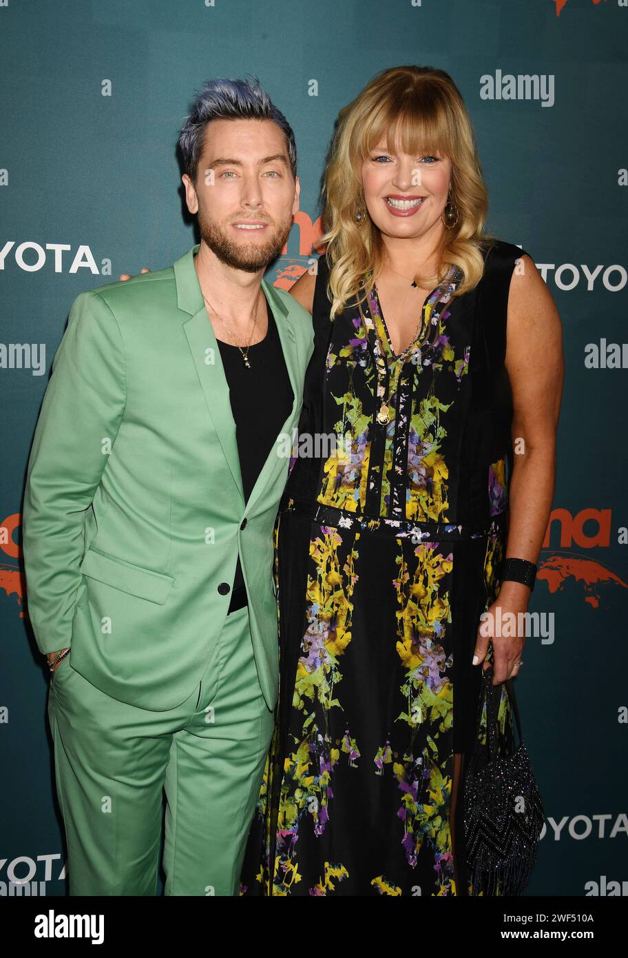 LOS ANGELES, CALIFORNIA - JANUARY 27: Lance Bass, Melissa Peterman ...